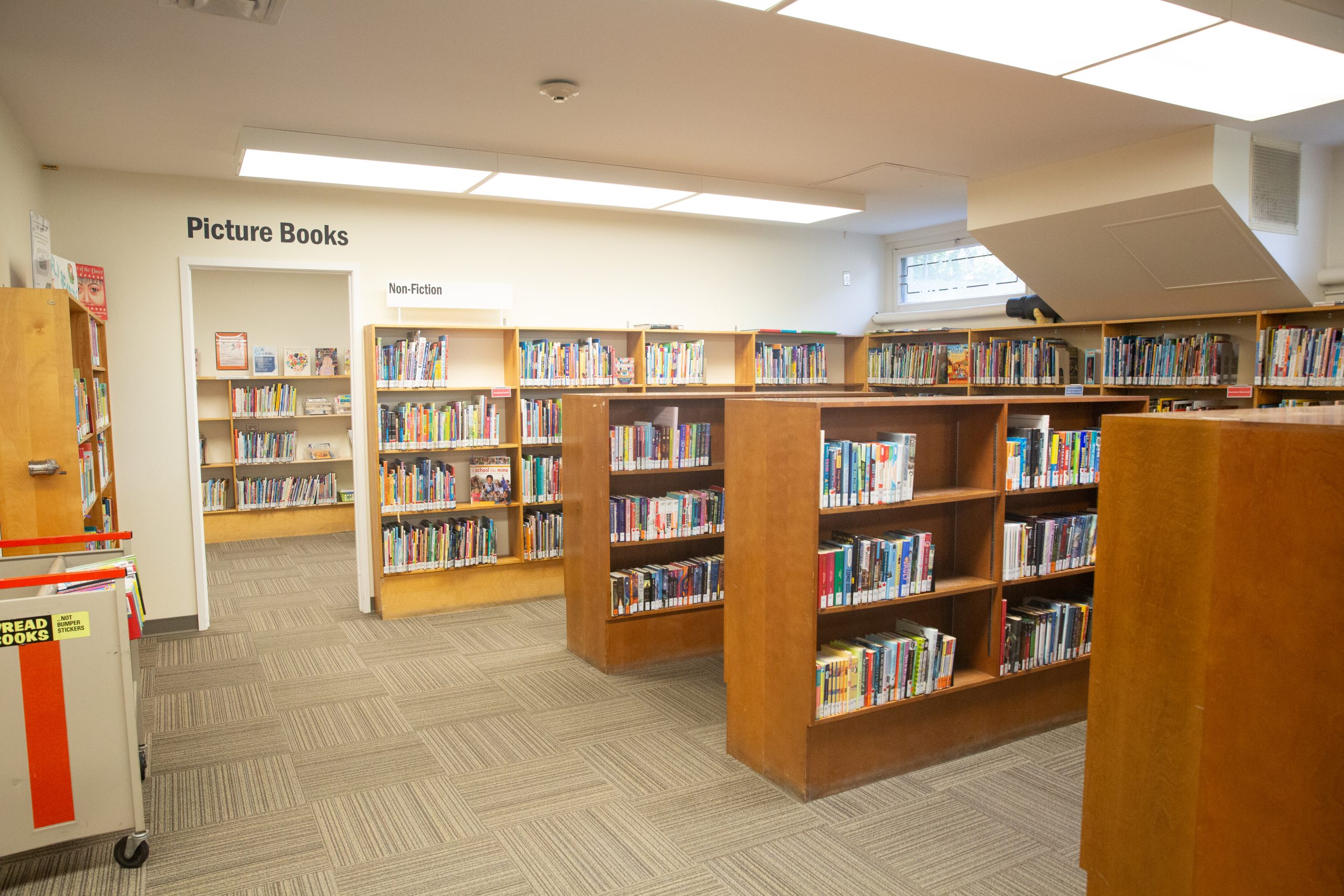 Tour of West Kildonan Library teaches attendees to never judge a book ...